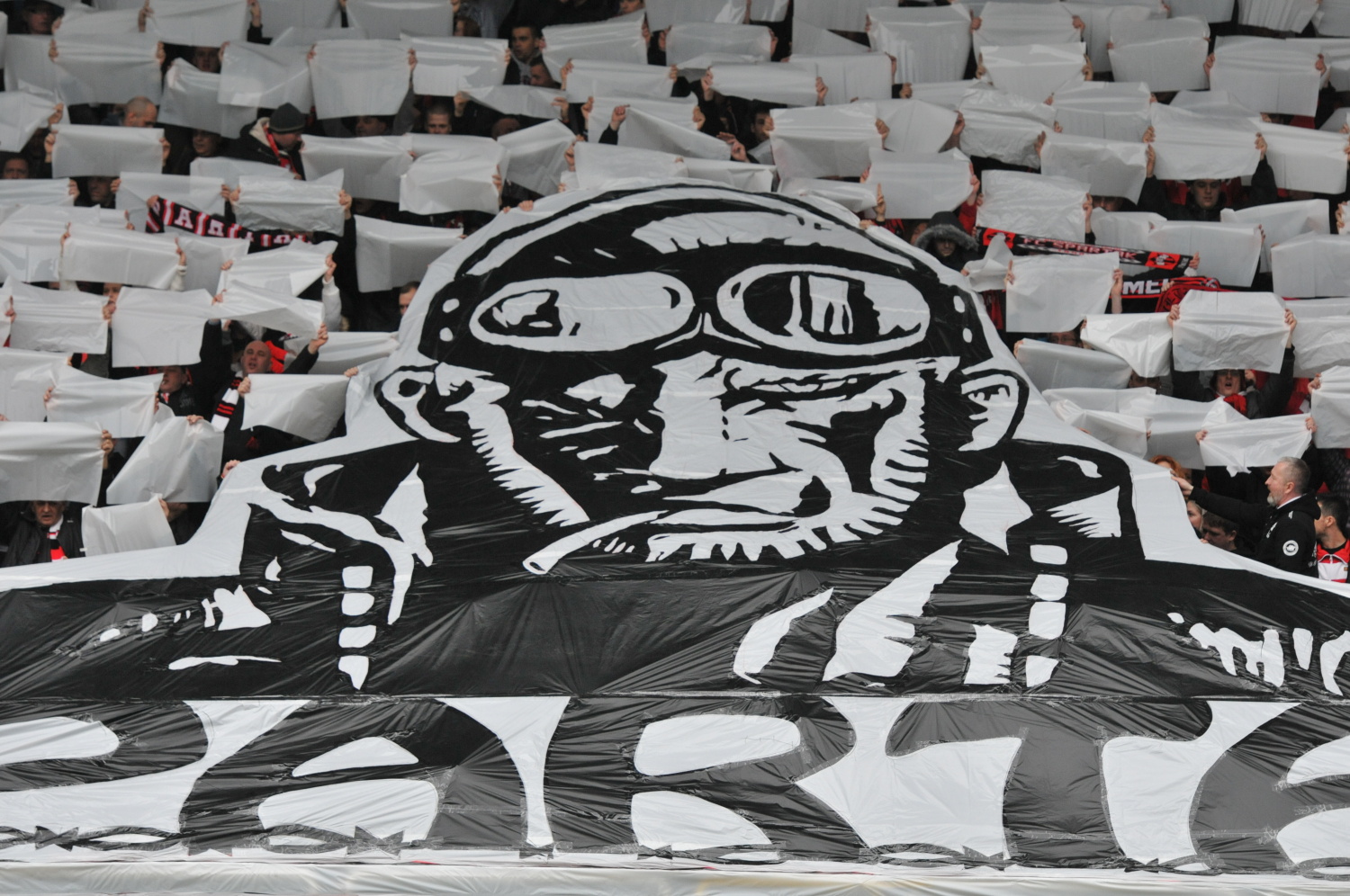 ULTRAS.SK - PORTÁL SLOVENSKÉHO FANÚŠIKA